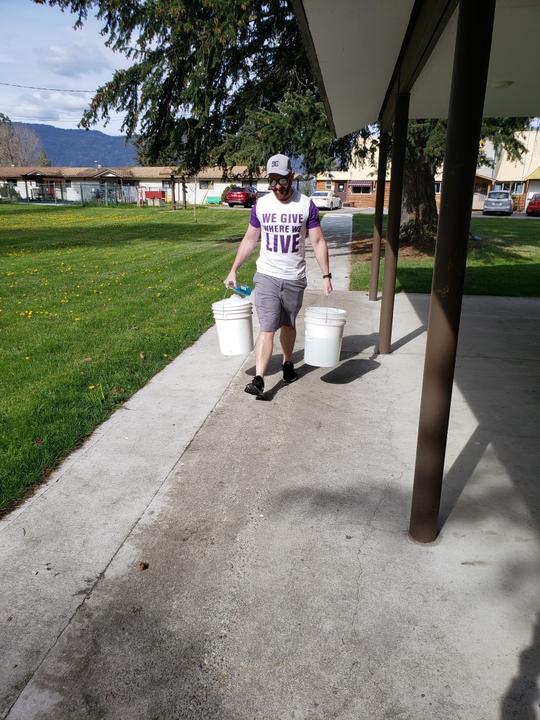 Telus Employees Volunteer at Camp Winfield - Easter Seals BC and Yukon